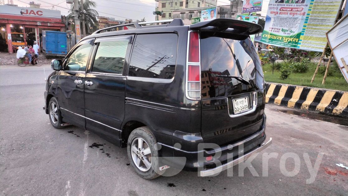 Toyota Noah Limo (sun roof ) 2000 for Sale in Savar | Bikroy