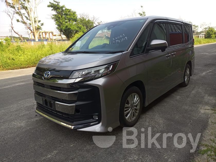 Toyota Noah S-G 2022 for Sale in Baridhara | Bikroy
