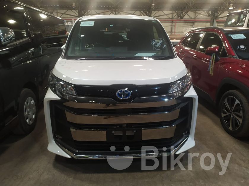 Toyota Noah SG 2022 for Sale in ECB Chattar | Bikroy