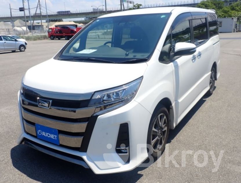 Toyota Noah SI PACKAGE NONHYBRID 2020 for Sale in Agrabad | Bikroy