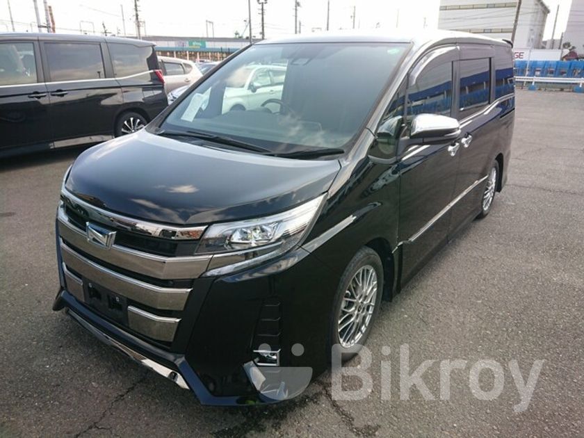 Toyota Noah SI WXB 2021 for Sale in Mirpur | Bikroy