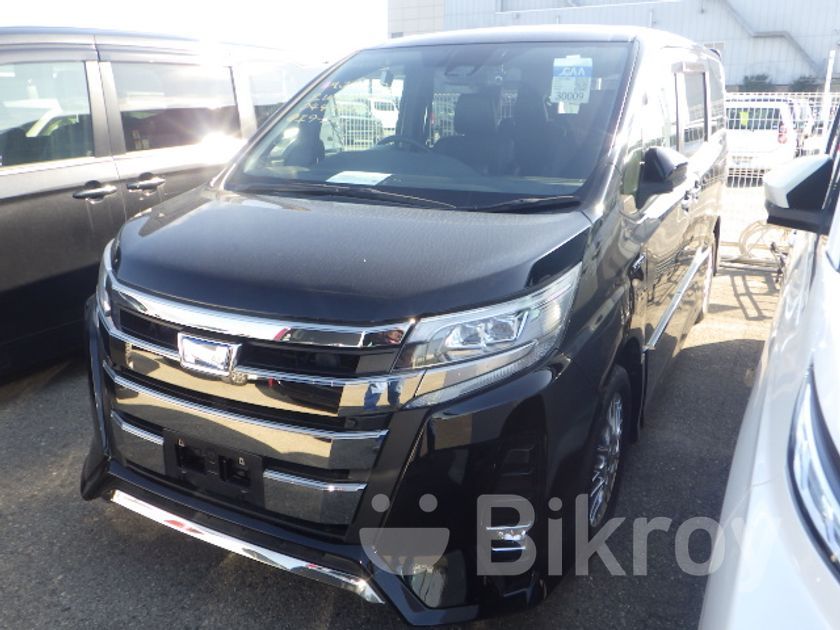 Toyota Noah SI WXB 3.5 BLACK 2020 for Sale in Baridhara | Bikroy
