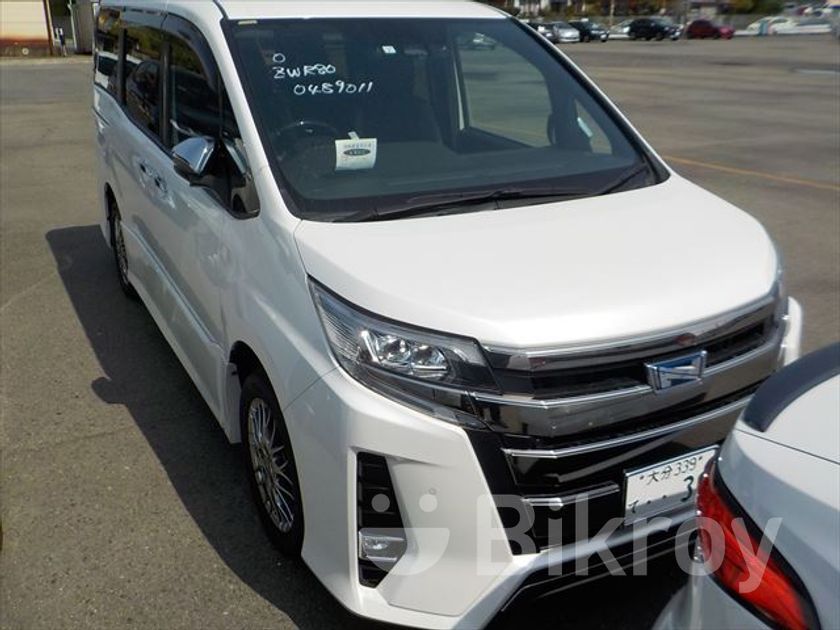 Toyota Noah SI-WXB 4.5 PEARL 2021 for Sale in Baridhara | Bikroy