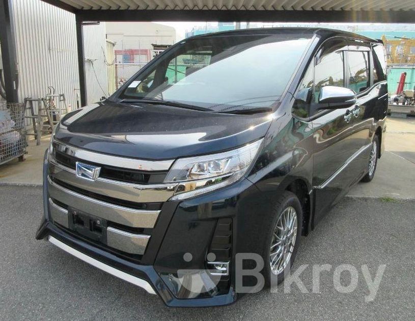 Toyota Noah SI WXB HYB 4POINT 2020 for Sale in Agrabad | Bikroy