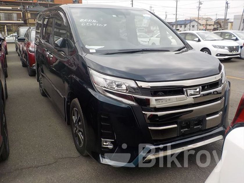 Toyota Noah Si Wxb Non hybrid 2020 for Sale in Malibag | Bikroy