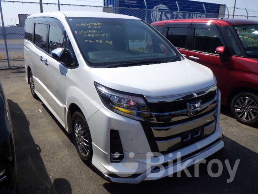 Toyota Noah SI WXB, PEARL 2021 for Sale in Baridhara | Bikroy