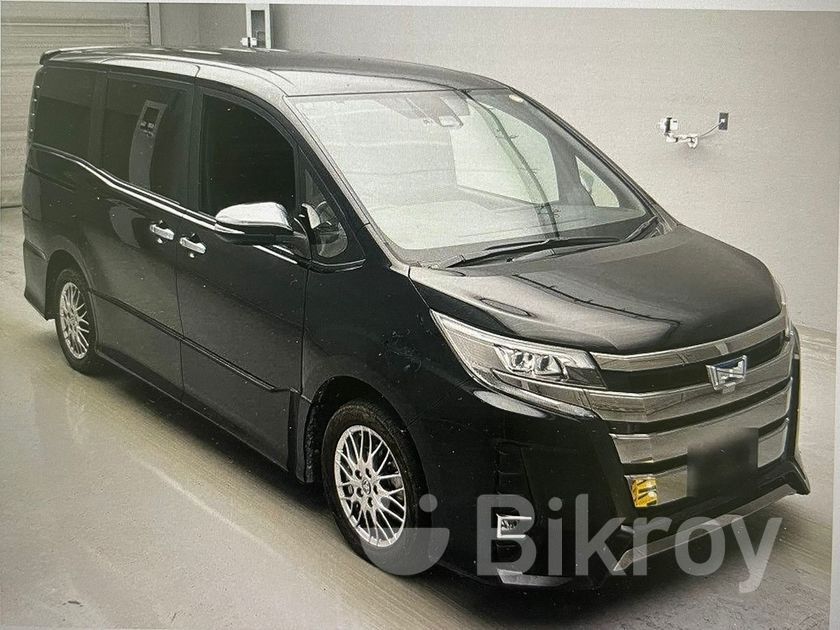 Toyota Noah SI WXB3 HYBRID BLACK 2021 for Sale in Baridhara | Bikroy