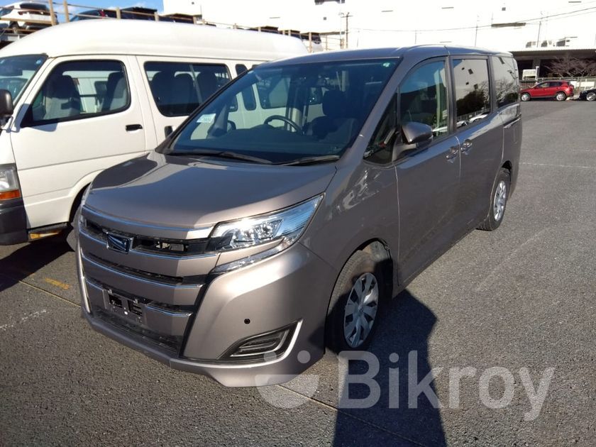 Toyota Noah X NON HYBRID 2021 for Sale in Baridhara | Bikroy