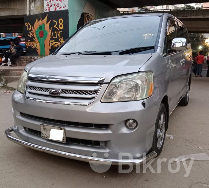 Toyota Noah X.SILVER.MPV 2003 for Sale in Khulshi | Bikroy