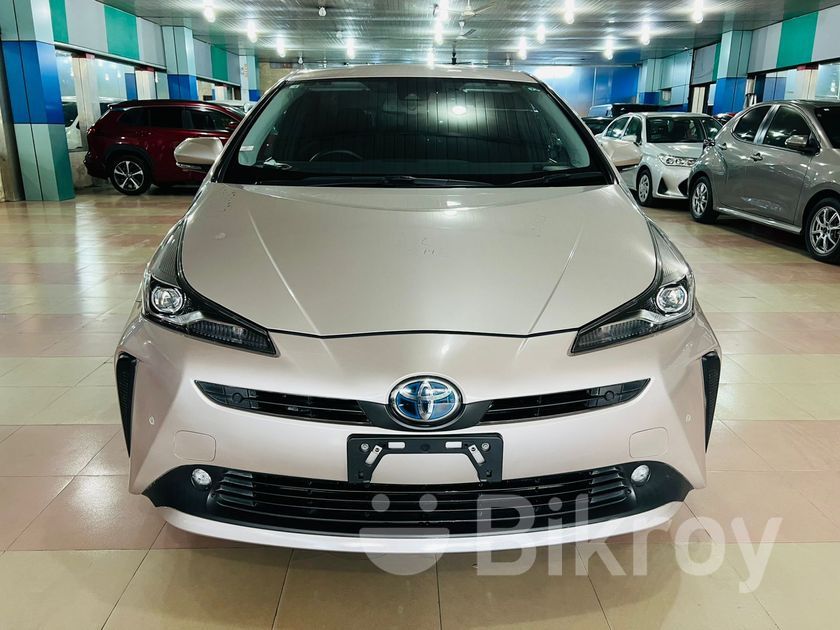 Toyota Prius A Base Dhaka Ready 2020 for Sale in Baridhara | Bikroy