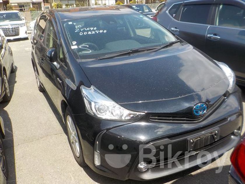Toyota Prius Alpha Black color 2019 for Sale in Baridhara | Bikroy