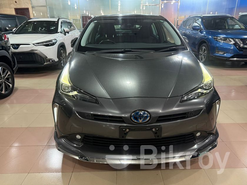 Toyota Prius GREY 2020 for Sale in Baridhara | Bikroy