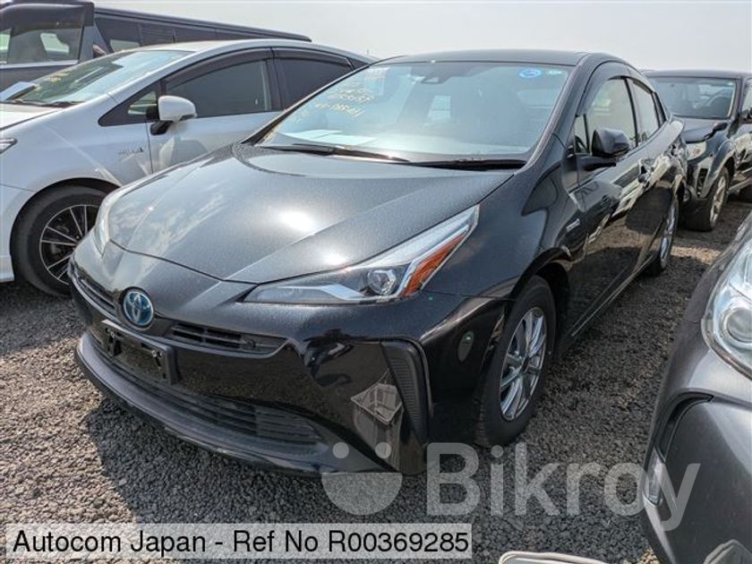 Toyota Prius S 4.5 Grade 2020 for Sale in Baridhara | Bikroy
