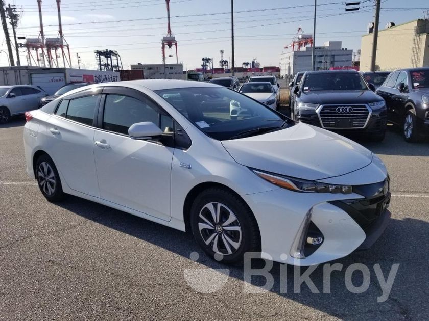 Toyota Prius S EXECUTIVE SELE.PHV 2020 for Sale in Baridhara | Bikroy