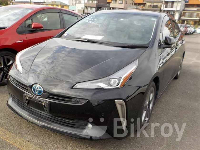 Toyota Prius S PACKAGE BLACK 2020 for Sale in Baridhara | Bikroy