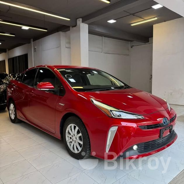 Toyota Prius S Touring 2020 for Sale in Paltan | Bikroy