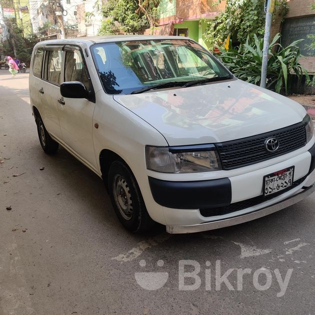 Toyota Probox DX 2004 for Sale in Mirpur | Bikroy