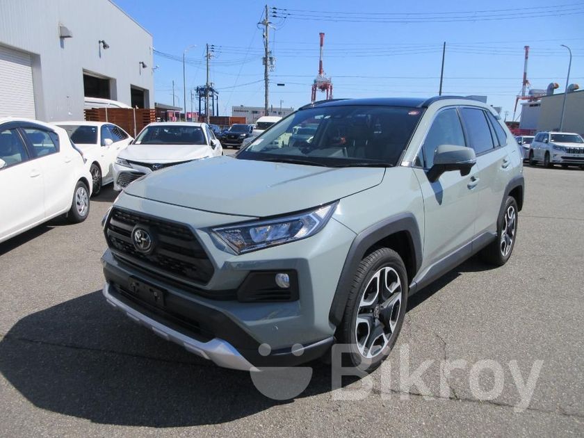 Toyota RAV4 ADVENTURE (KITTED) 2019 for Sale in Baridhara | Bikroy