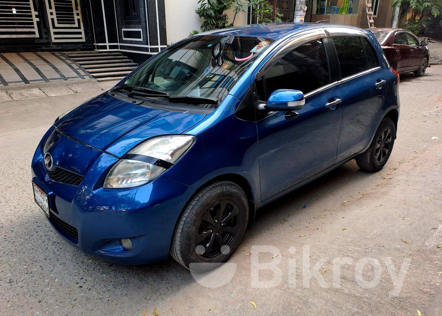 Toyota Vitz °° VERY NICE 2009 for Sale in Uttara | Bikroy