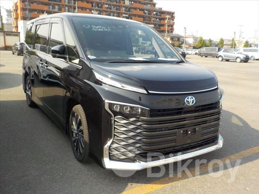 Toyota Voxy Sz-Package 2022 for Sale in Baridhara | Bikroy
