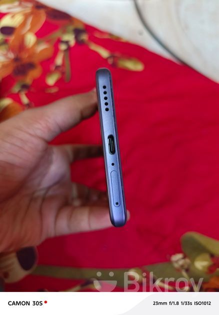 Vivo v40 (Used) for Sale in Mirpur | Bikroy