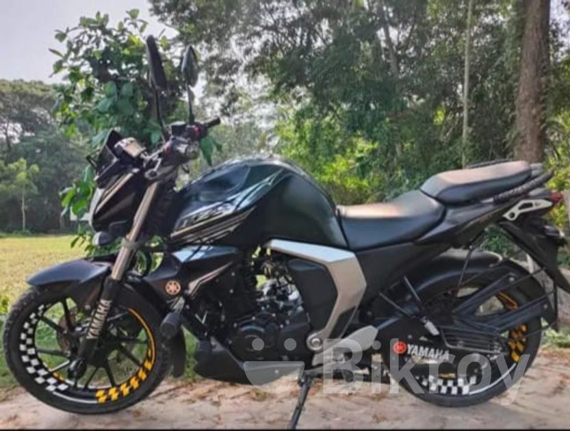 Yamaha FZs V2 . 2022 for Sale | Lalbag | Bikroy