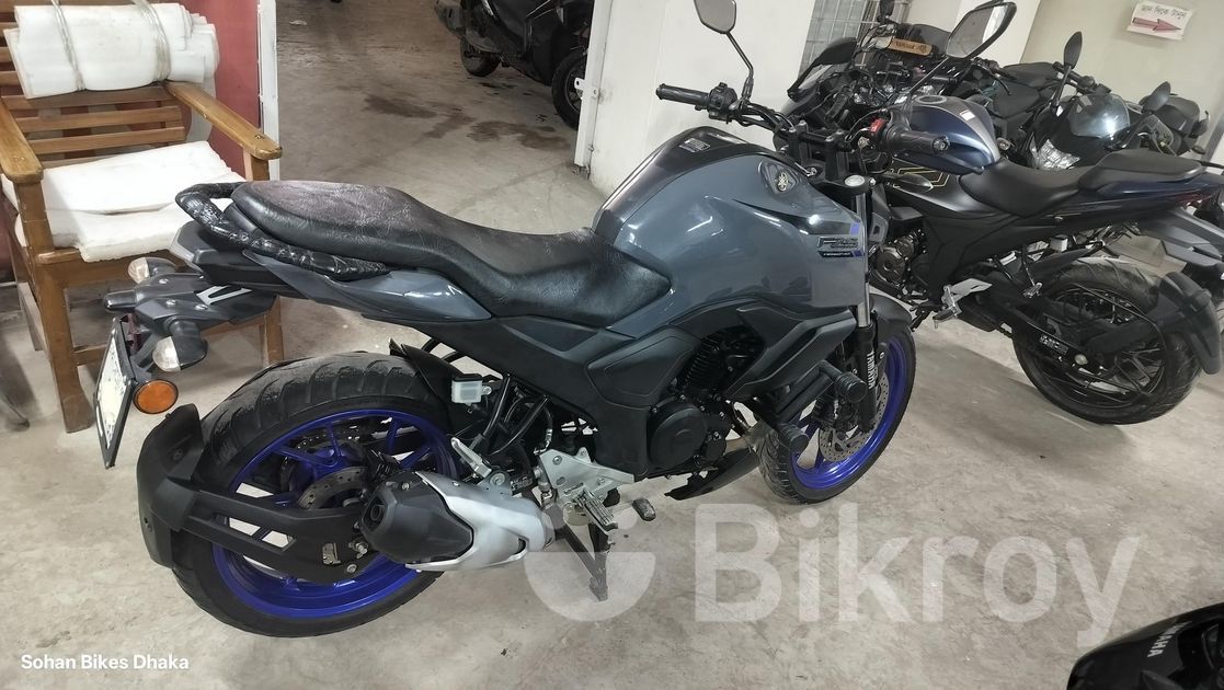 Yamaha FZS V4 fresh bike 2025 for Sale | Malibag | Bikroy
